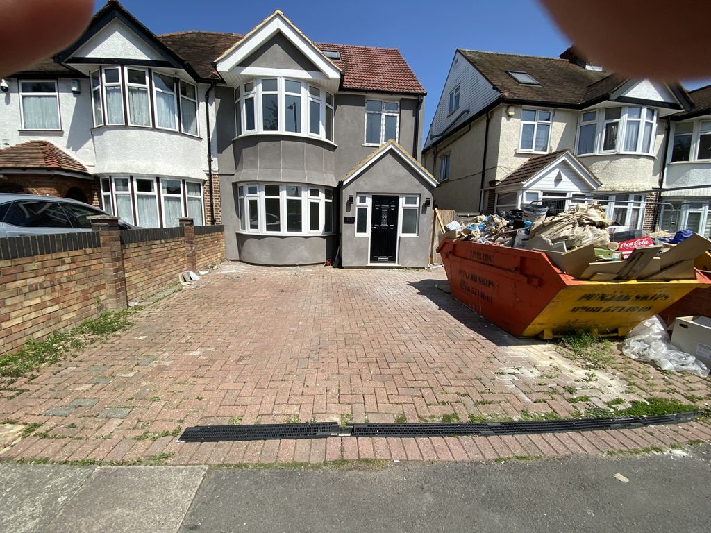 5 Bed Semi Detached House For Sale In Nelson Road Hounslow Greater