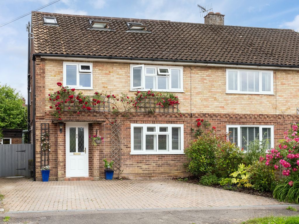 5 bed semi-detached house for sale in Ridge Close, Strood Green ...
