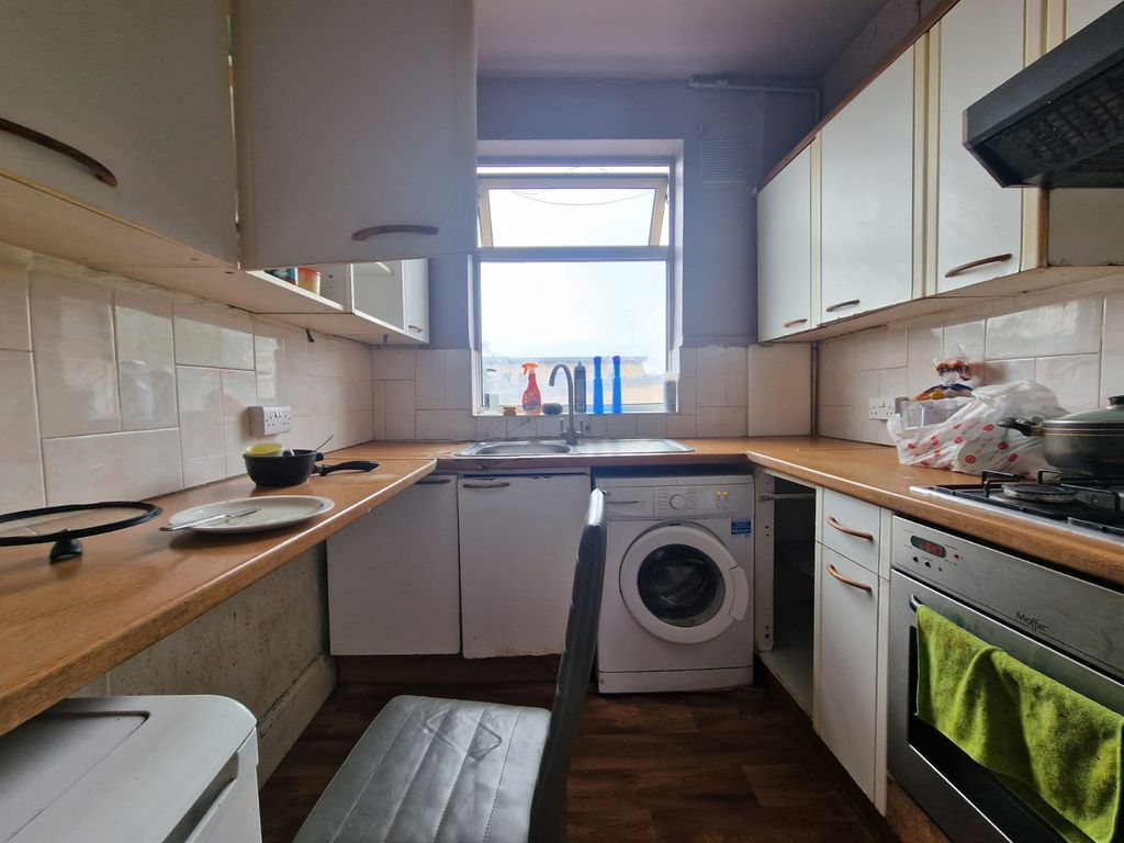 Room to rent in Station Road, Harrow HA1, £600 pcm - Zoopla
