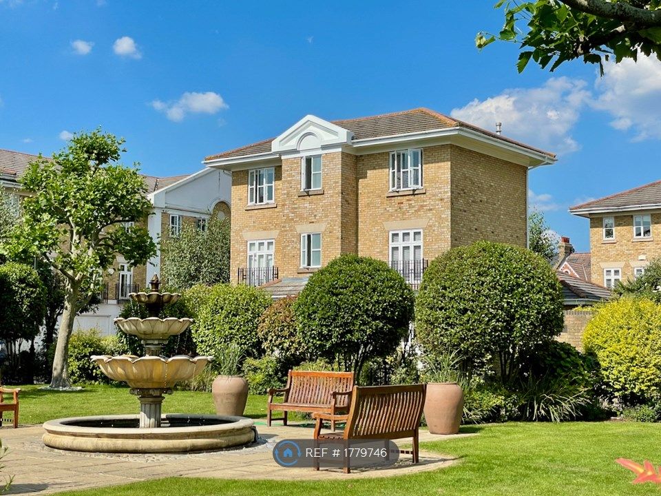 4 bed detached house to rent in Bevin Square, London SW17 - Zoopla