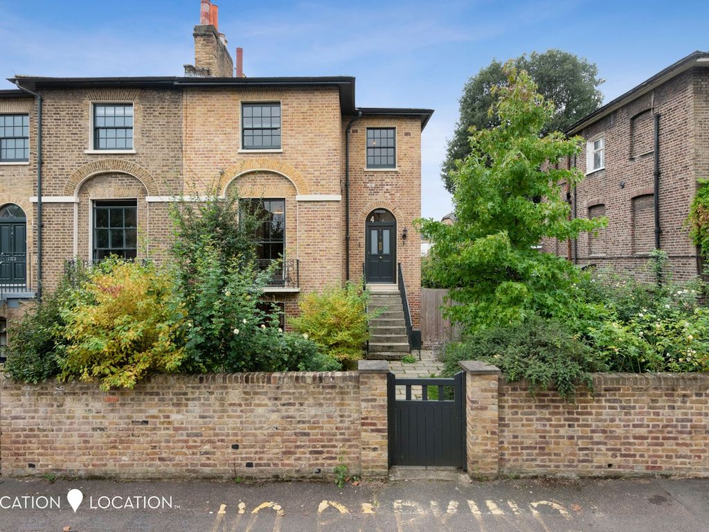 3 Bed End Terrace House For Sale In Stamford Grove West London N16 £