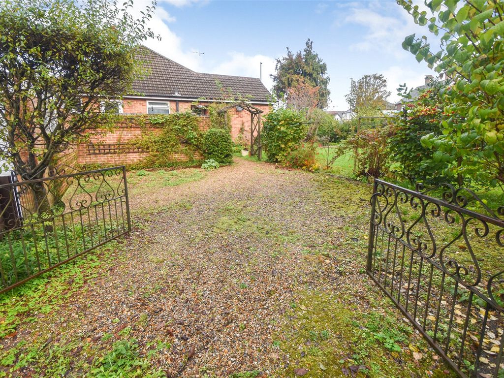 2 bed bungalow for sale in Vale Road, Ash Vale, Guildford, Surrey GU12 ...
