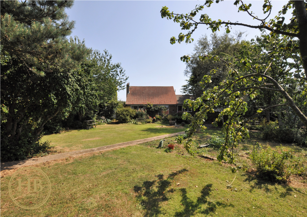 3 bed detached bungalow for sale in Mulgrave View, Stainsacre, Whitby ...