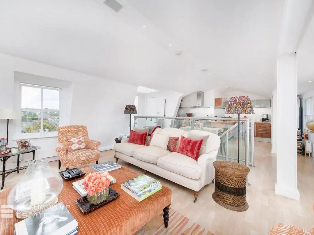 3 bed flat for sale in King's Road, Chelsea SW3, £1,700,000 - Zoopla