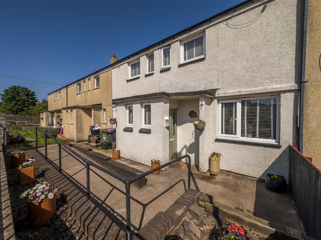 3 Bed Terraced House For Sale In Lasgarn View Varteg Pontypool Np4