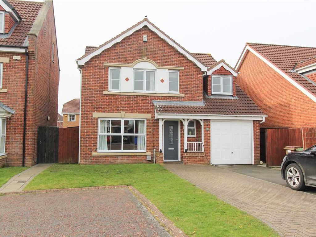 5 Bed Detached House For Sale In Latton Close Southfield Gardens