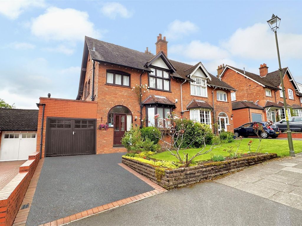 4 Bed Semi Detached House For Sale In Beech Road Bournville