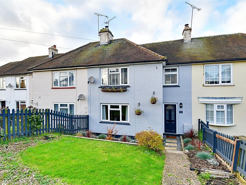 3 Bed Terraced House For Sale In Pearson Avenue Hertford Sg13 £