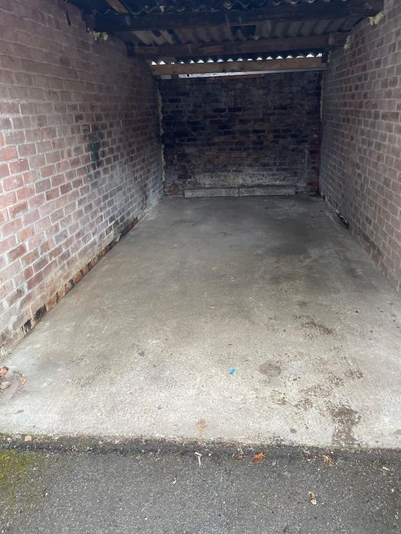 Parking to let in Townfield Road, Altrincham WA14, £1,300 pa - Zoopla