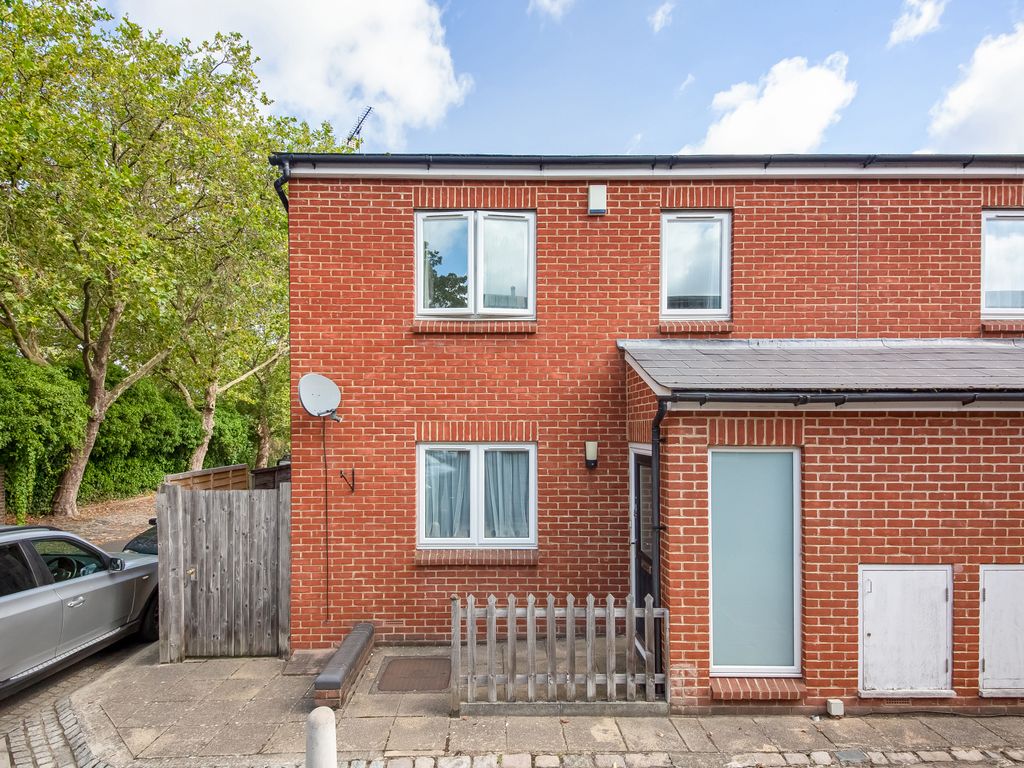 2 bed semi-detached house for sale in Nimegen Way, London SE22, £ ...