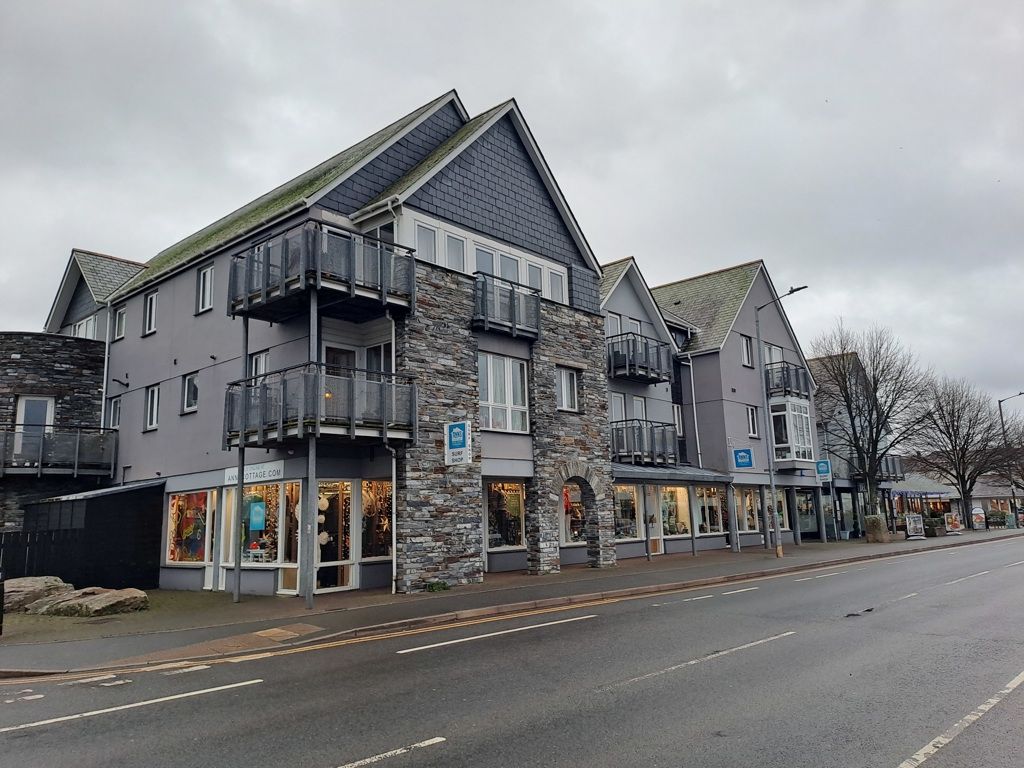 Retail premises to let in 7, 8 & 9, Quayside House, Eddystone Road ...