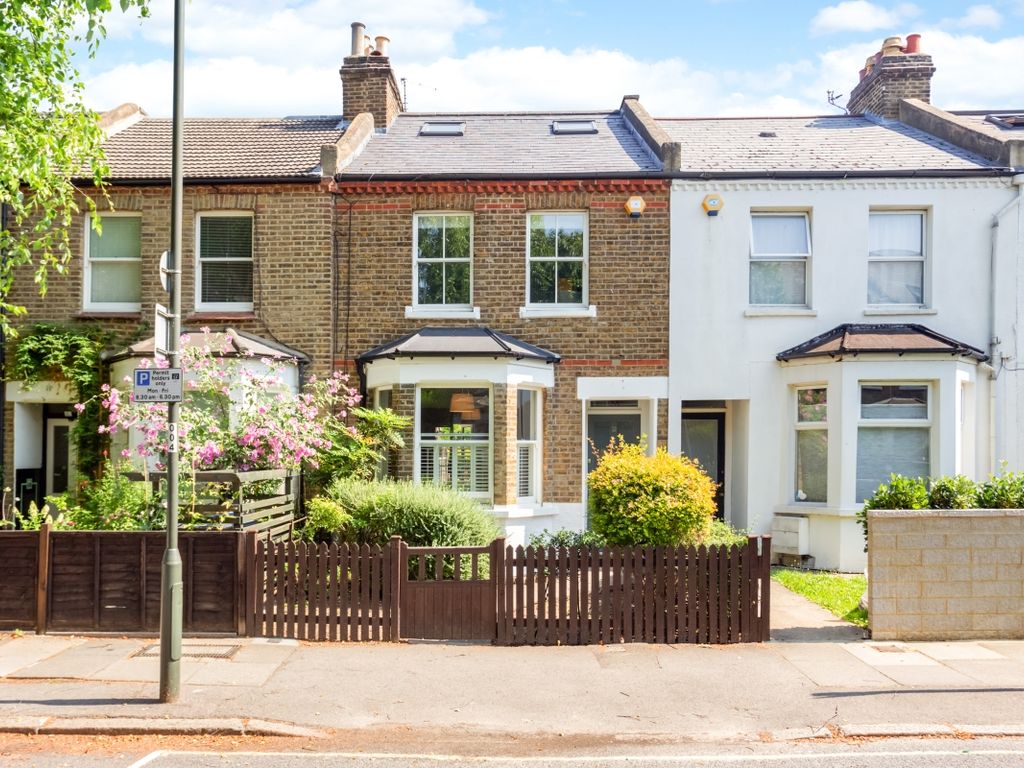 4 bed flat to rent in Kingswood Road, London SW19, £3,500 pcm - Zoopla