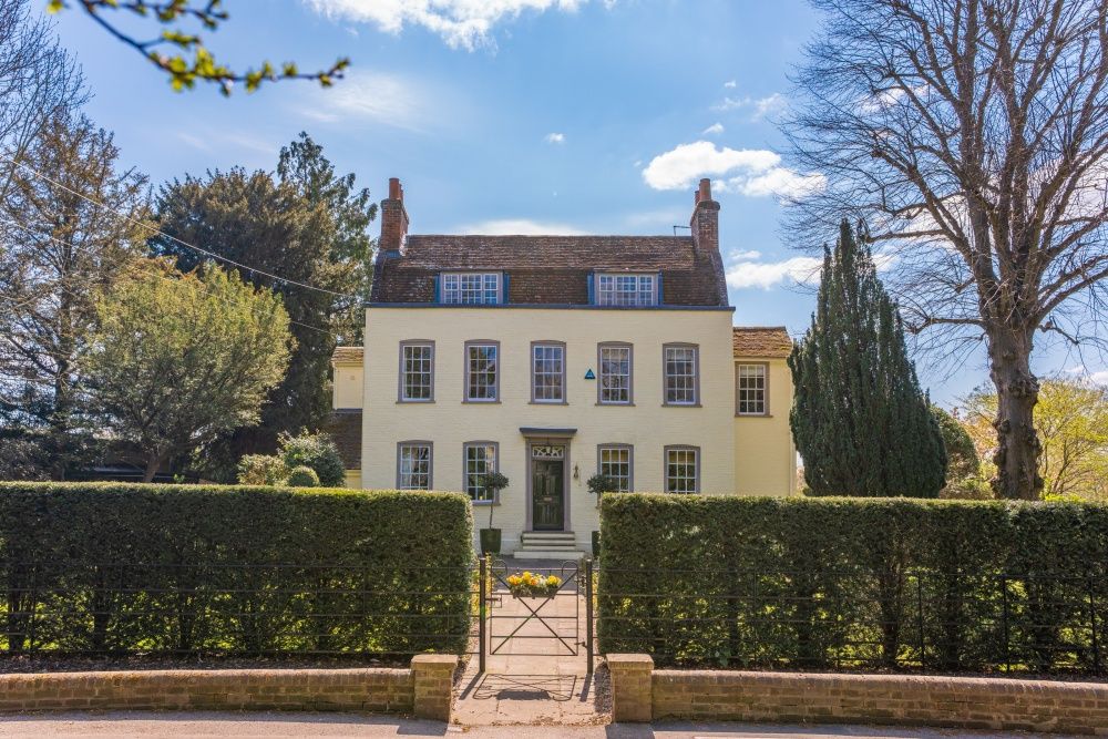 6 bed detached house for sale in London Road, Aston Clinton, Aylesbury ...