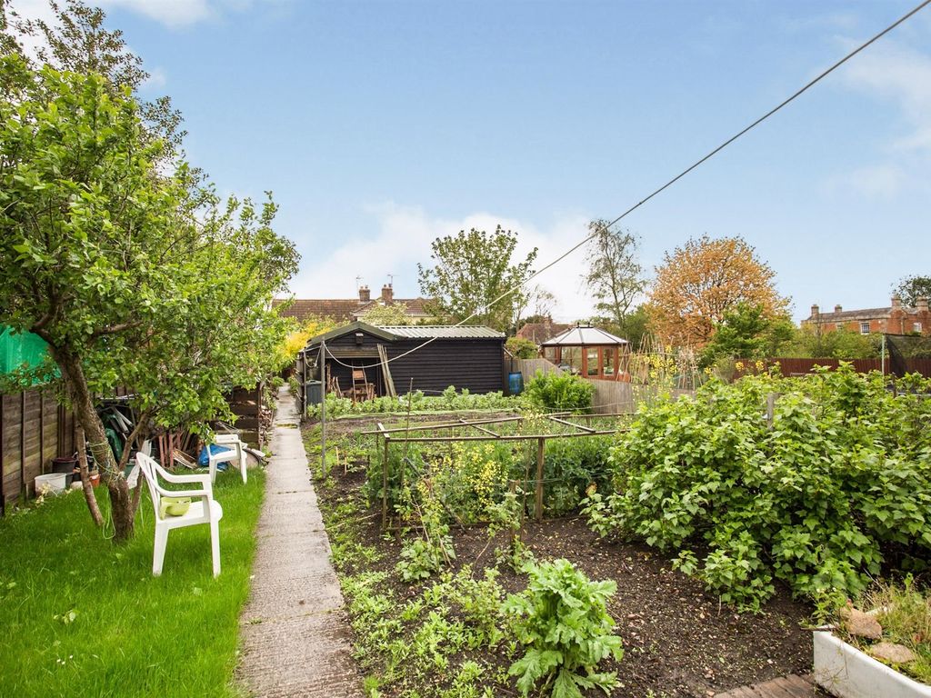 3 bed semi-detached house for sale in High Street, Rowde, Devizes SN10 - Zoopla