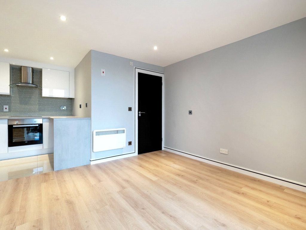 2 bed flat for sale in Heather Ridge Arcade, Camberley, Surrey GU15, £ ...