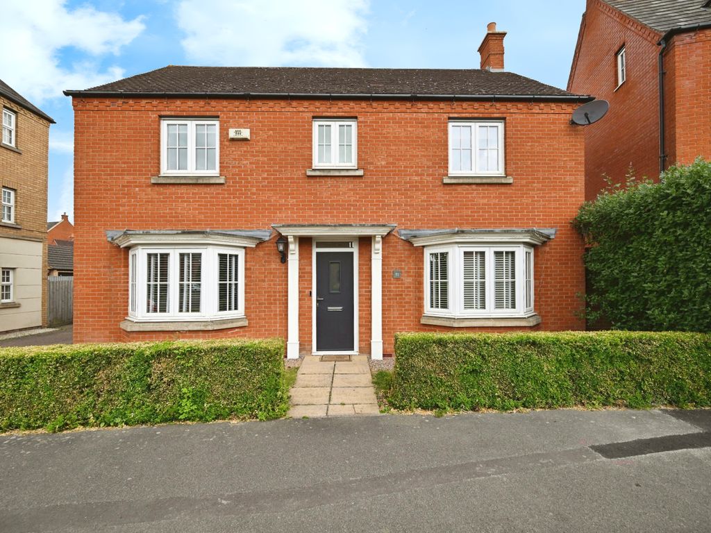 4 bed detached house for sale in Coton Park Drive, Coton Meadows, Rugby ...