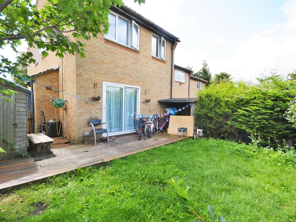 2 Bed End Terrace House For Sale In Brangwyn Crescent Colliers Wood