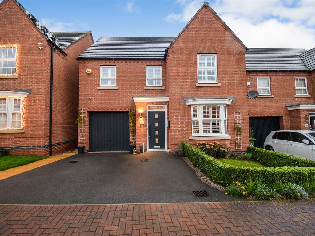 4 Bed Detached House For Sale In Goldcrest Road Forest Town Mansfield