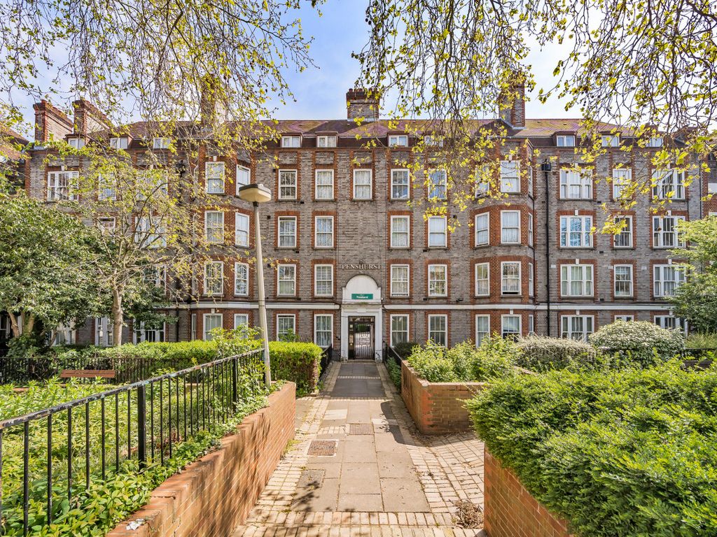 3 bed flat for sale in Queens Crescent, London NW5, £575,000 - Zoopla