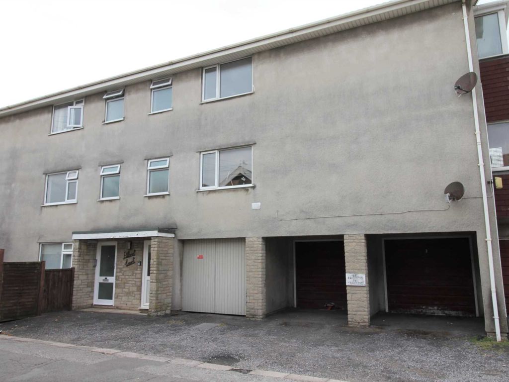 2 bed flat to rent in Albert Court Albert Avenue, Weston Super Mare ...