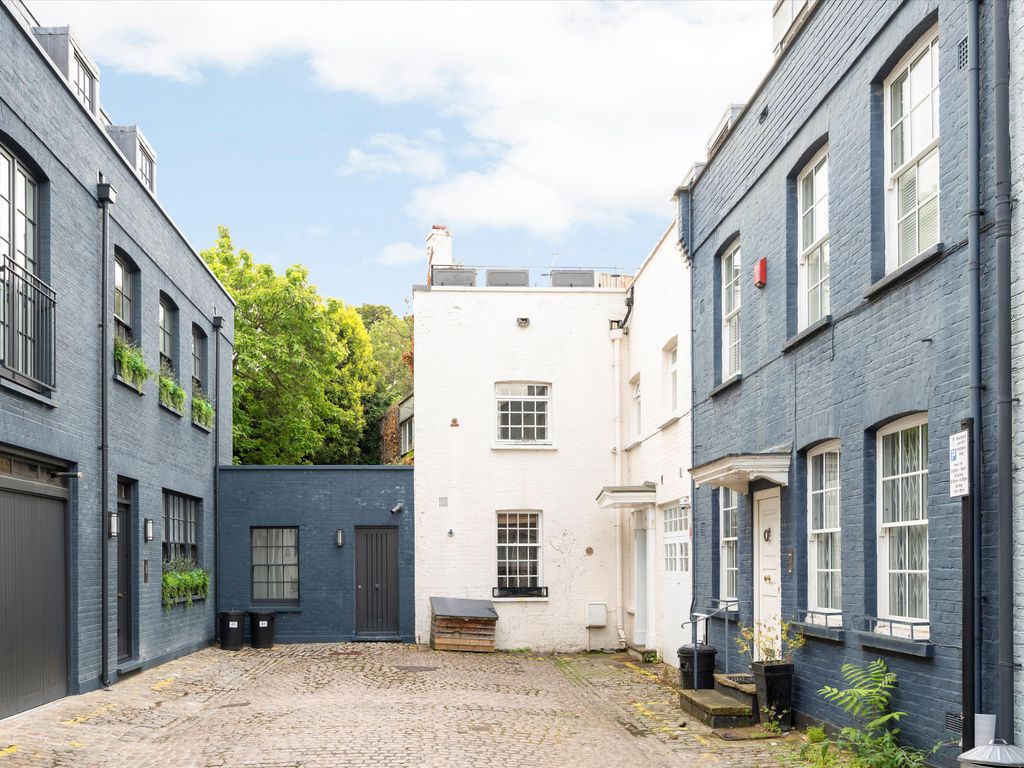 4 bed terraced house for sale in Princes Gate Mews, Knightsbridge ...