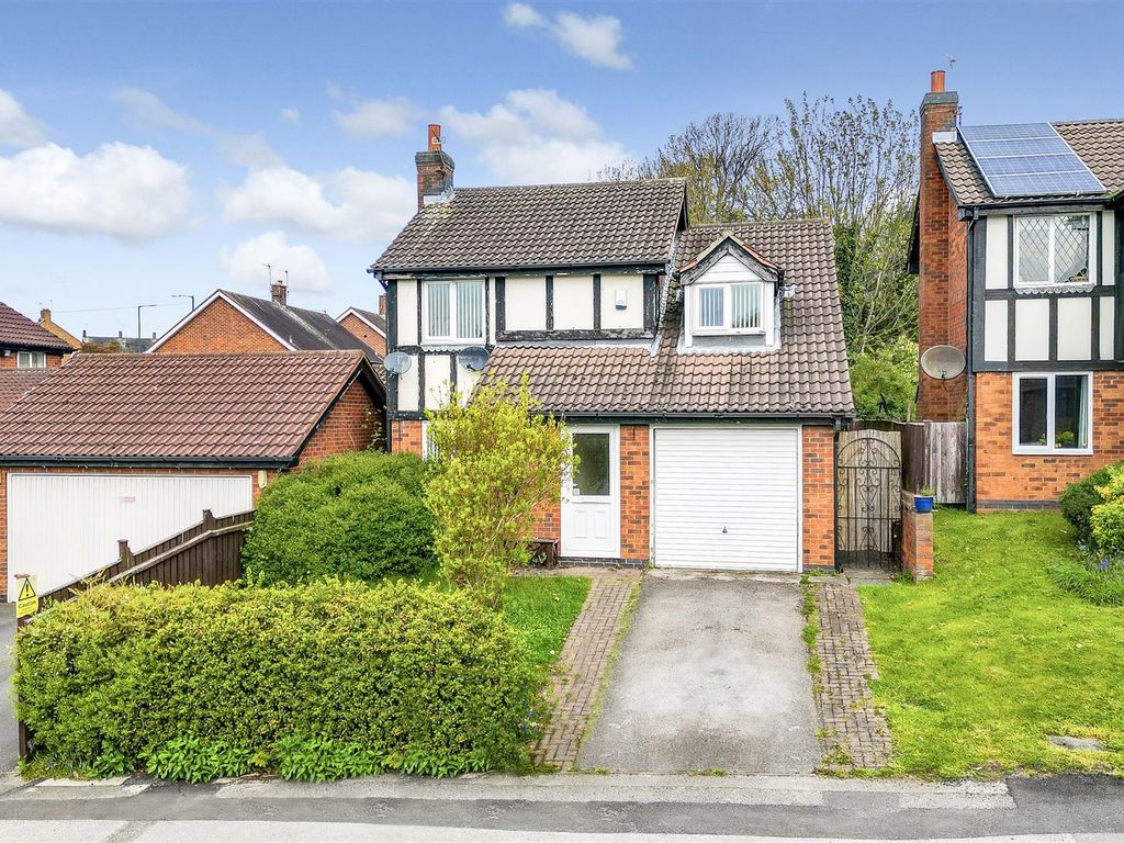 4 bed detached house for sale in Deer Park Drive, Arnold ...
