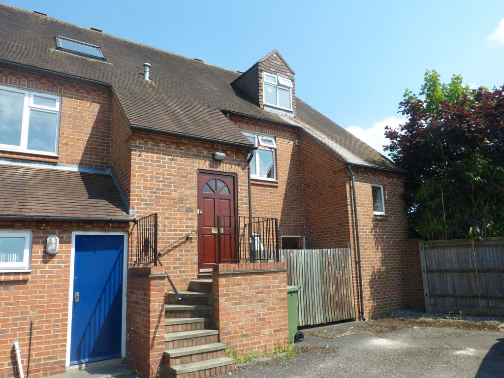 2 bed flat to rent in Honey Lane, Wallingford, Cholsey OX10 - Zoopla