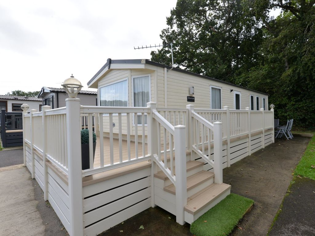 3 bed mobile/park home for sale in Sway Road, New Milton, Hampshire ...