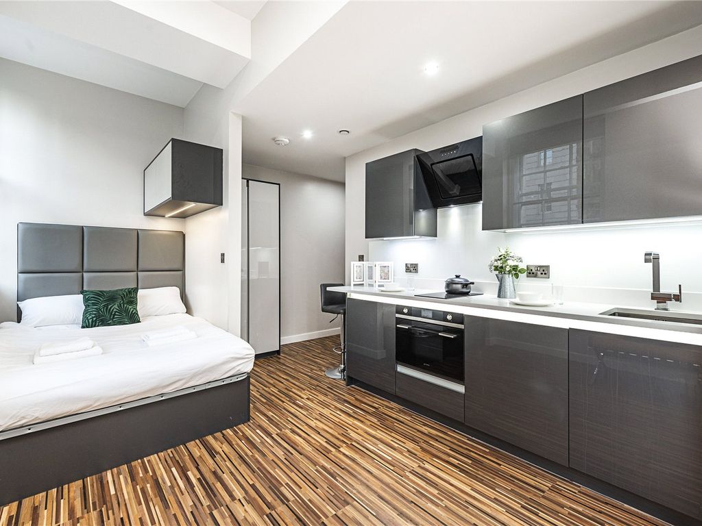 Studio to rent in Cross Street, Manchester M2 - Zoopla