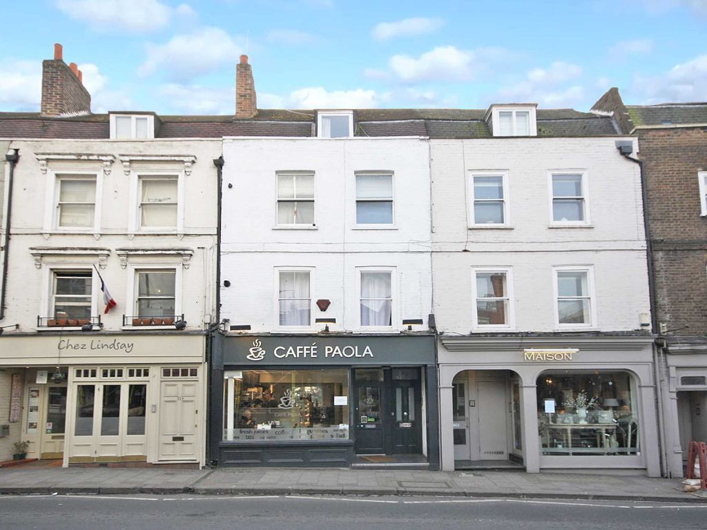 2 bed flat to rent in Hill Rise, Richmond TW10 - Zoopla