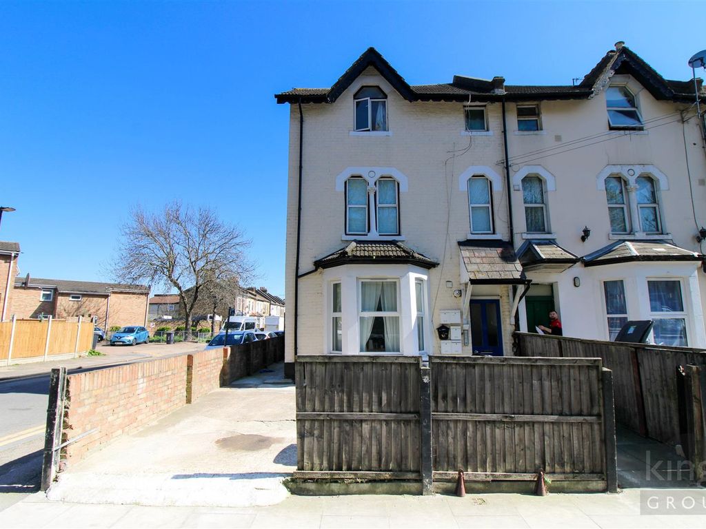 Studio for sale in Willoughby Lane, London N17 - Zoopla