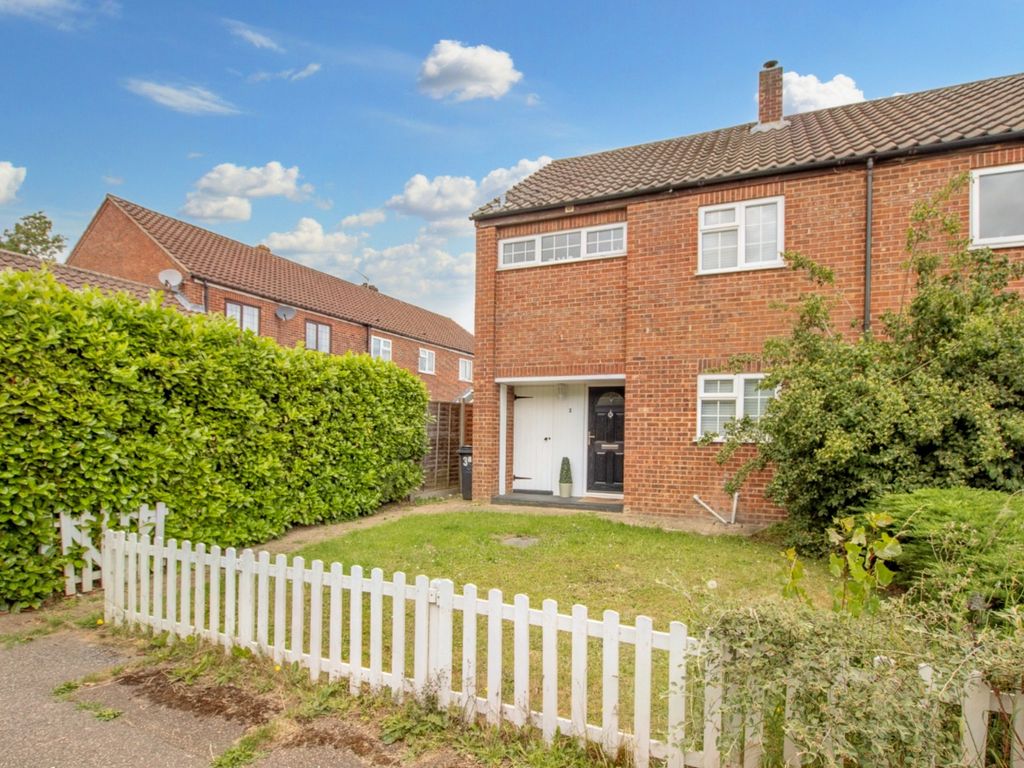 3 Bed Semi Detached House For Sale In Yew Tree Court Hockering