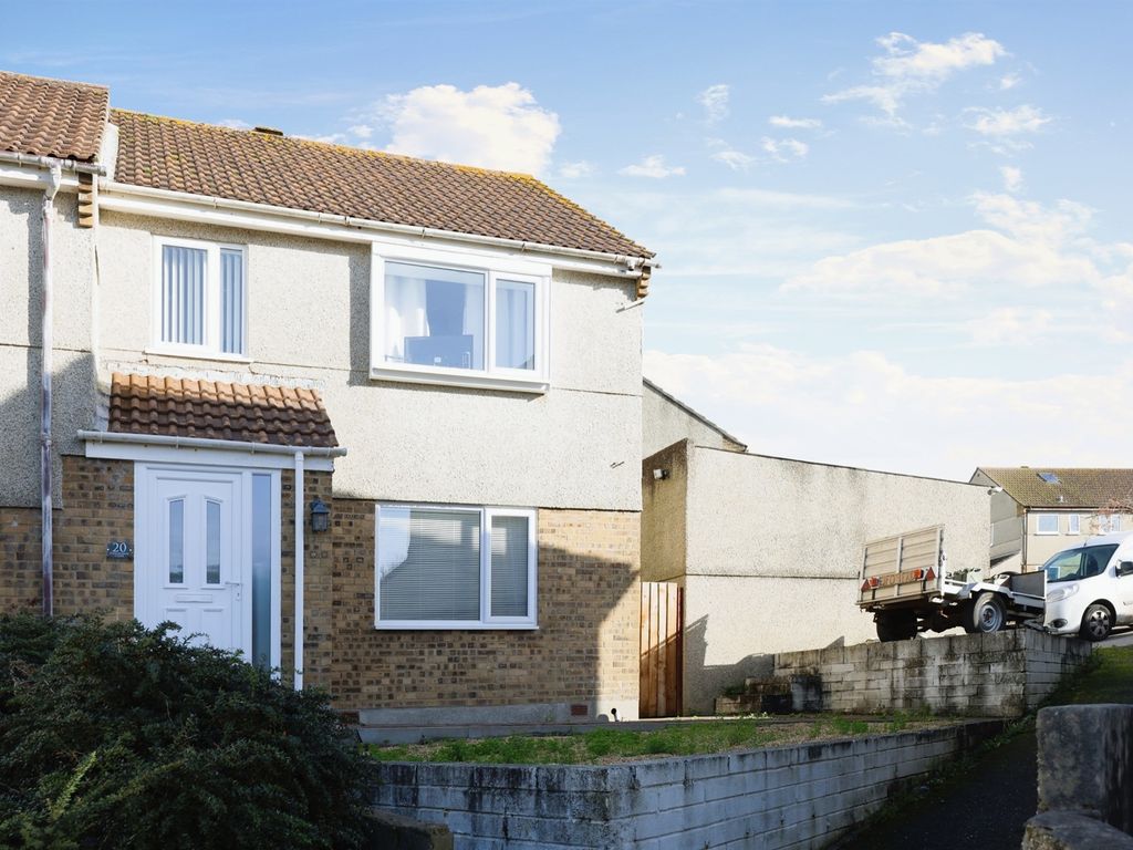 3 bed end terrace house for sale in Hedingham Close, Plympton, Plymouth ...