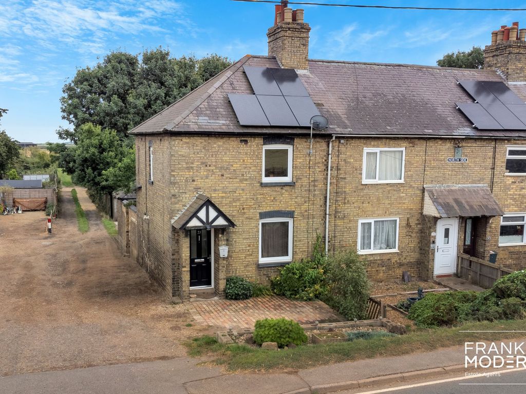 2 Bed End Terrace House For Sale In Northside Thorney Pe6 £200 000