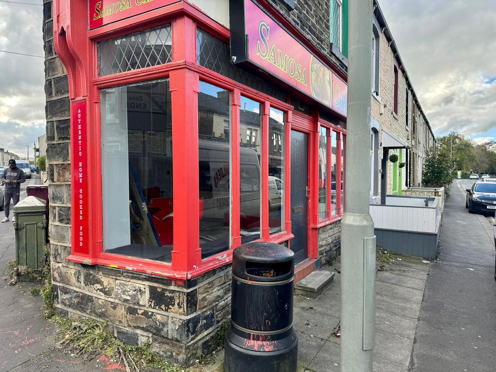 Retail premises to let in Briercliffe Road, Burnley BB10, £7,800 pa ...