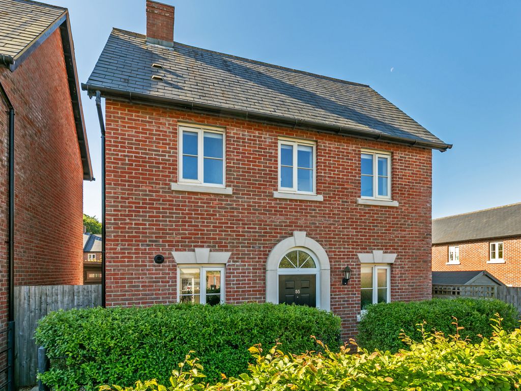 2 bed detached house for sale in Manor Road, Winchester SO22, £450,000 ...