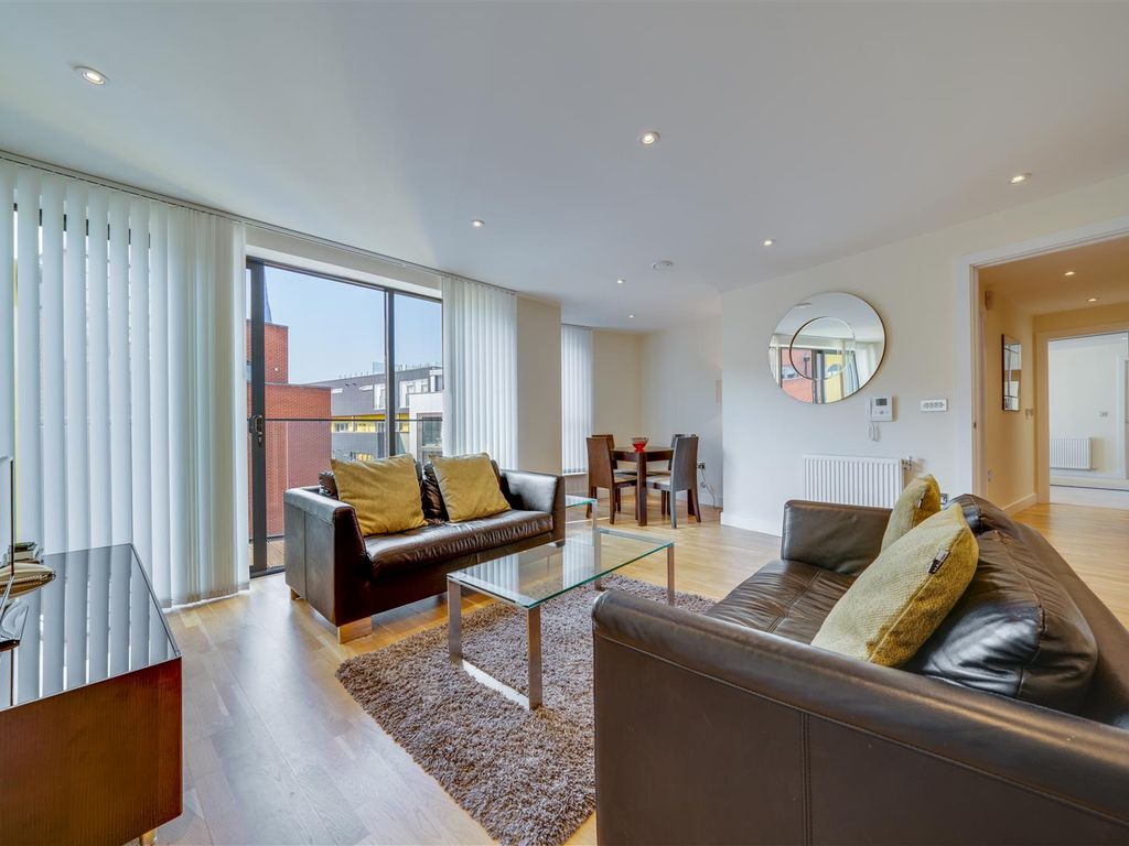 2 bed flat to rent in Arc House, Tanner Street, Tower Bridge, London ...