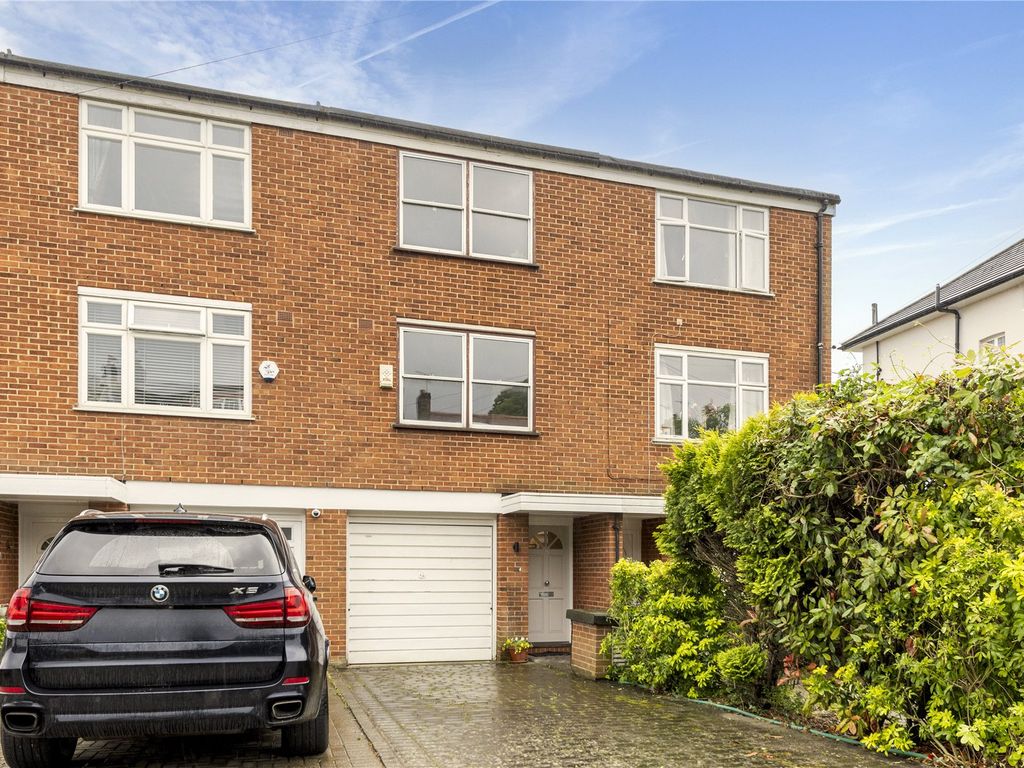 4 Bed Terraced House For Sale In Cromer Villas Road Southfields