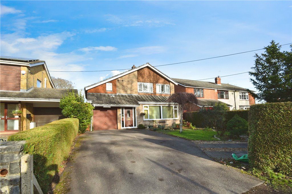 4 Bed Detached House For Sale In Southampton Road Cadnam Southampton