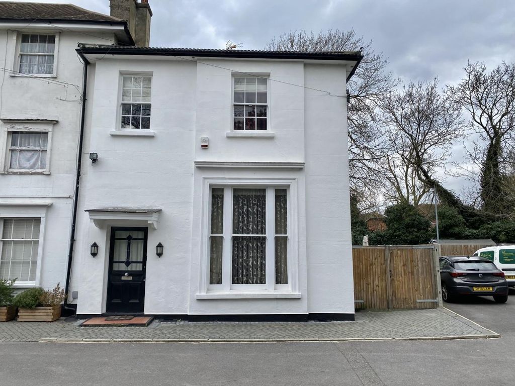 3 bed semi-detached house to rent in Botwell Lane, Hayes UB3 - Zoopla