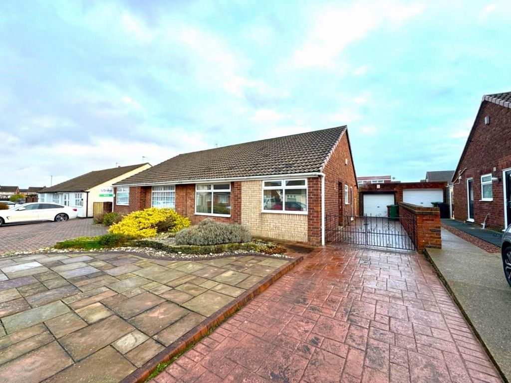 2 Bed Semi Detached Bungalow For Sale In Downham Grove Fens