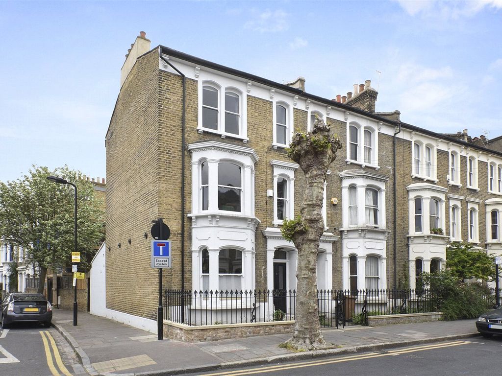 4 bed end terrace house for sale in Median Road, Lower Clapton, London ...