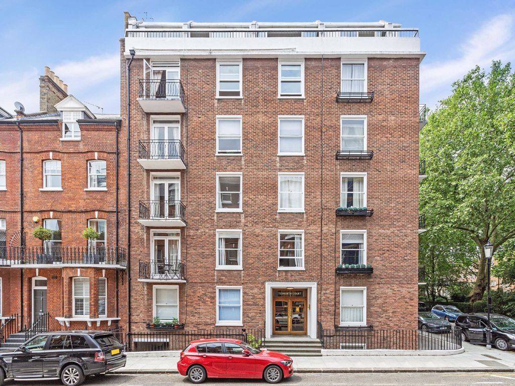 2 bed flat to rent in Tedworth Square, London SW3 - Zoopla