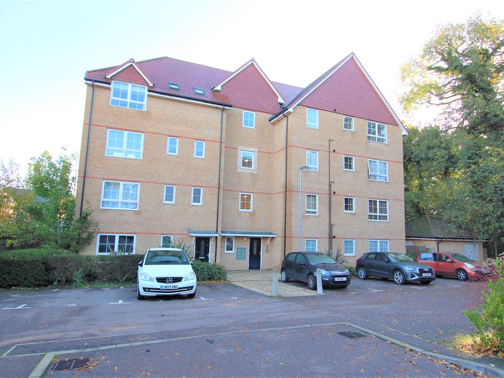 2 bed flat to rent in Sparrowhawk Place, Hatfield AL10 - Zoopla