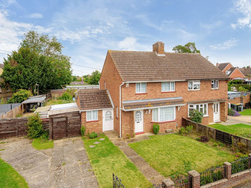 3 Bed Semi Detached House For Sale In Galloway Close Kempston Bedford