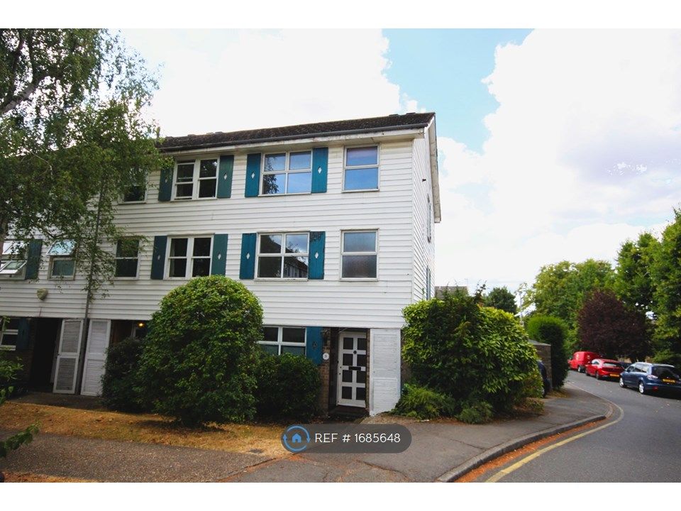 5 bed semi-detached house to rent in Berystede, Kingston Upon Thames ...