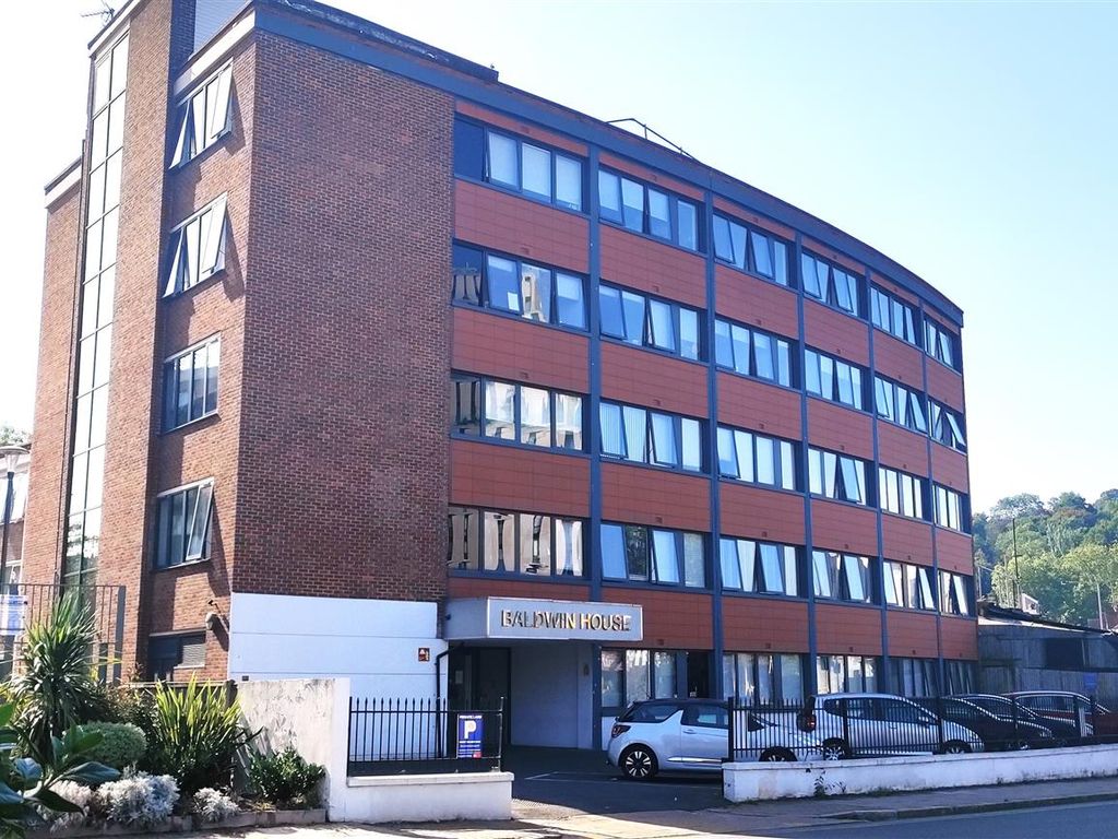 2 bed flat to rent in Baldwin House, Gayton Road, Harrow HA1, £2,100 ...