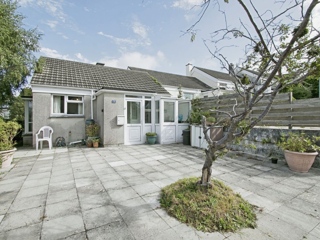 2 Bed Bungalow For Sale In The Leas Uplands Park Truro Cornwall Tr1