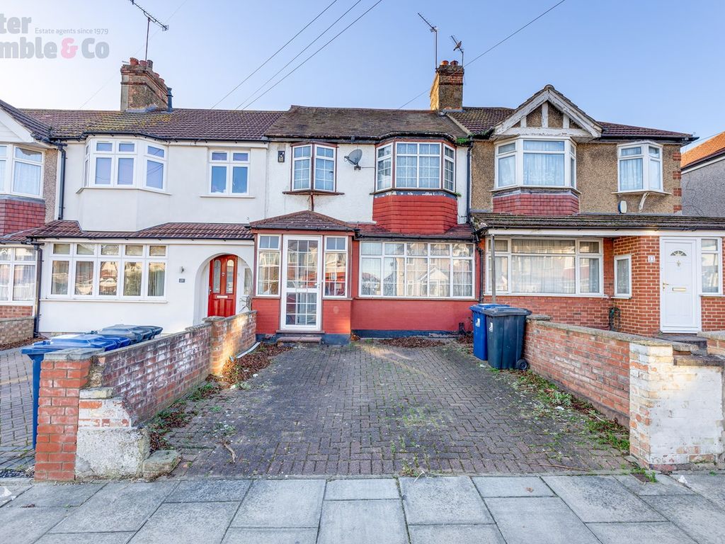 3 Bed Terraced House For Sale In Launceston Gardens Perivale