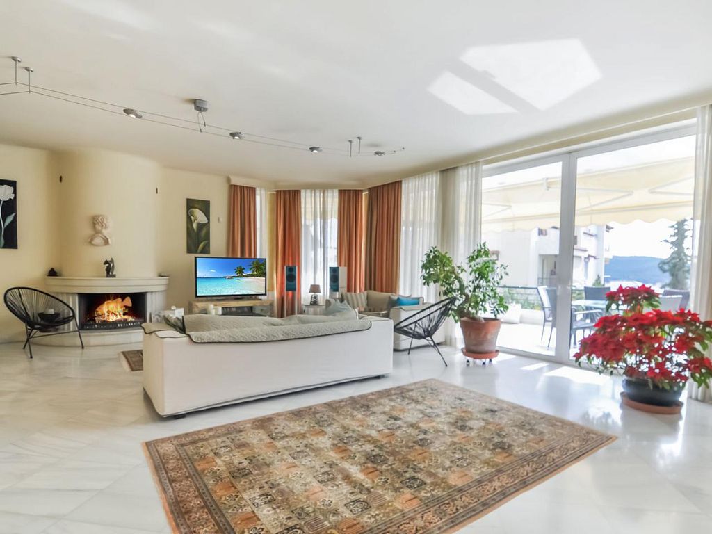 5 bed villa for sale in Voula, Attica, Greece, £1,457,384 - Zoopla